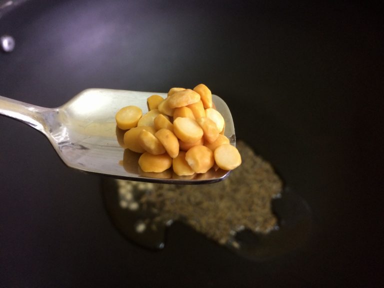 Potato Tamarind Curry : Recipe for Potato Tamarind curry